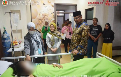 Rumah Sakit Umum Daerah Dr. (HC) Ir. Soekarno | HOME